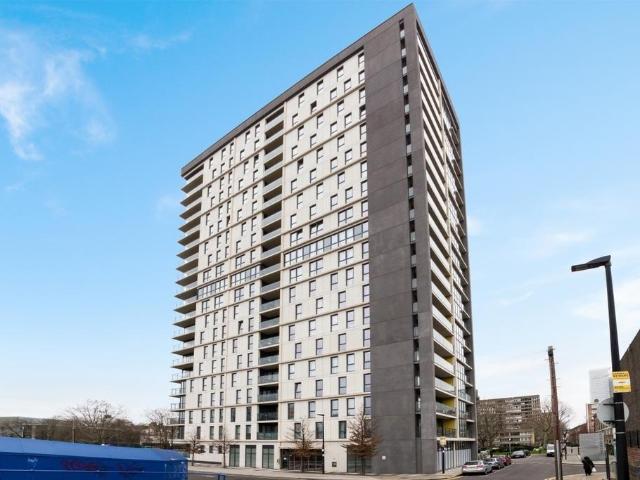 Panoramic Tower, 6 Hay Currie Street. 1 bed flat to rent £2,037 pcm £470 pw