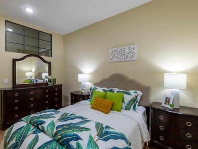 Pacific Mill Lofts 3 Bed 1 Bath