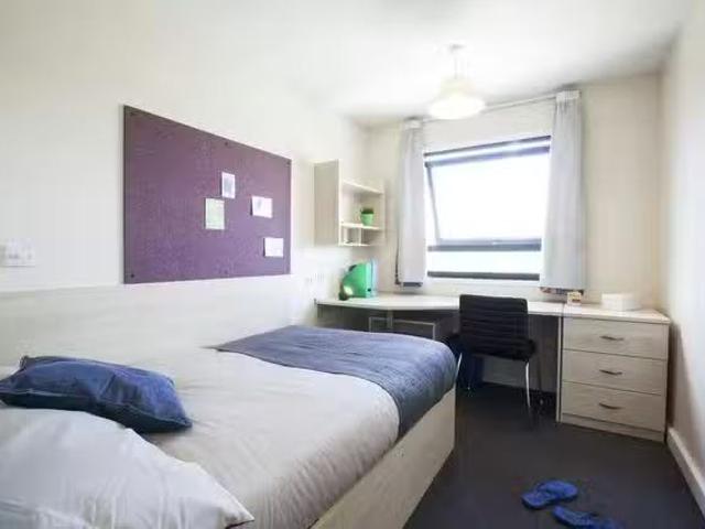 Pacific Court Classic En Suite