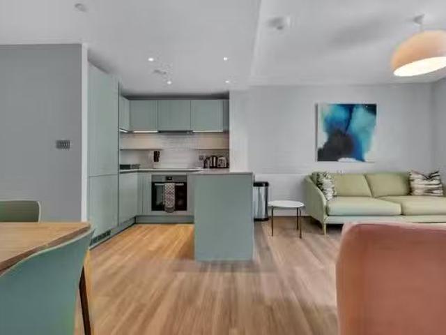 Pacific Crescent