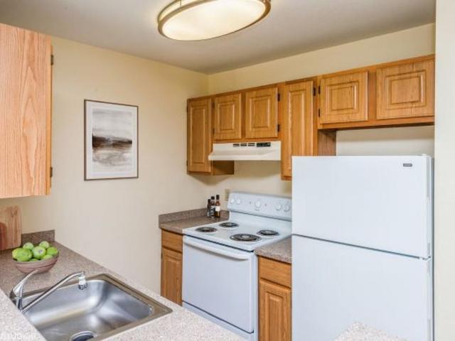 Pacific Heights 2 Bedroom Apartment for Rent at 33311 18th Ln S, Federal Way, WA 98003
