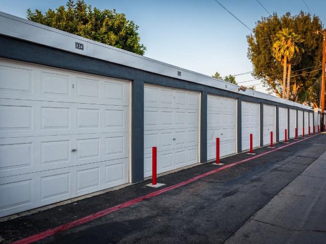 Pacific Palms Apartment Homes 1 Bedroom Apartment for Rent at 2045 S Haster St, Anaheim, CA 92802