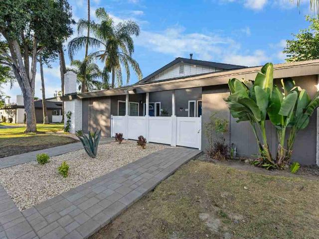 Pacific Palms Apartment Homes 2 Bedroom Apartment for Rent at 2045 S Haster St, Anaheim, CA 92802