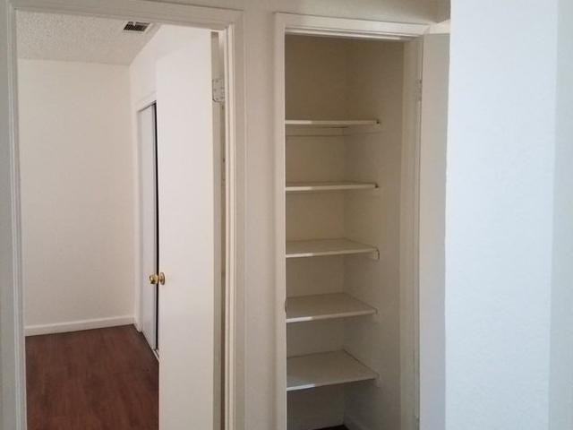 Pacific Pines 2 Bedroom Apartment for Rent at 3901 Q St, Bakersfield, CA 93301 Homaker Park
