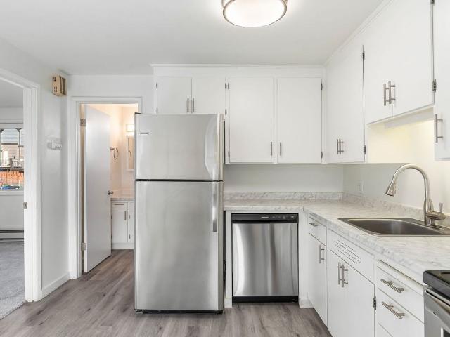 Pacific Place Apartments 2 Bedroom Apartment for Rent at 4235 27th Ave W, Seattle, WA 98199 Lawton Park