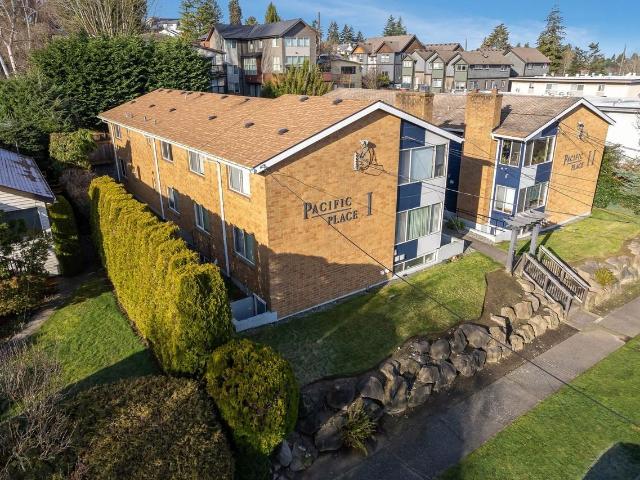 Pacific Place Apartments 2 Bedroom Apartment for Rent at 4235 27th Ave W, Seattle, WA 98199 Lawton Park