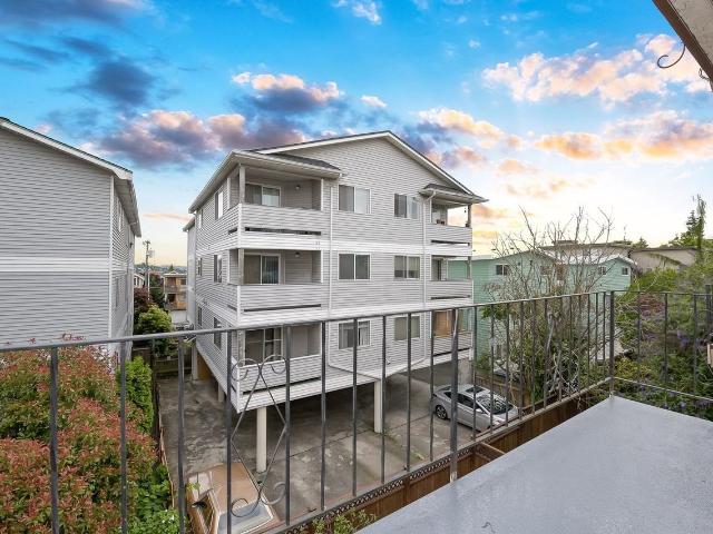 Pacific Place 2 Bedroom Apartment for Rent at 1415 Nw 62nd St, Seattle, WA 98107 West Woodland
