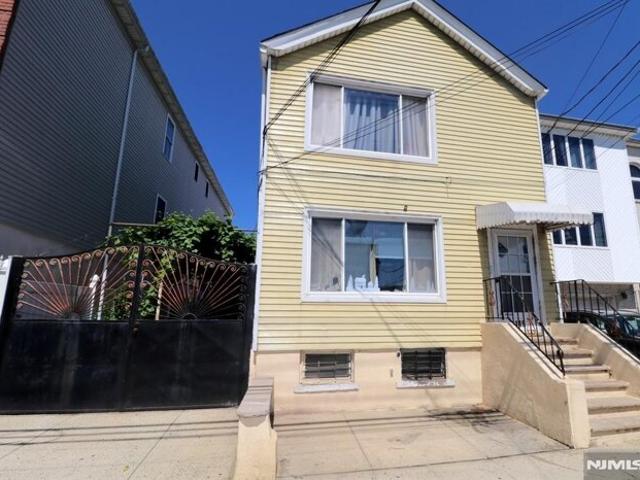 Pacific St, Newark, Home For Sale