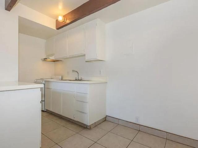 Pacific Terrace 2 Bedroom Apartment for Rent at 3701 Q St, Bakersfield, CA 93301 Homaker Park