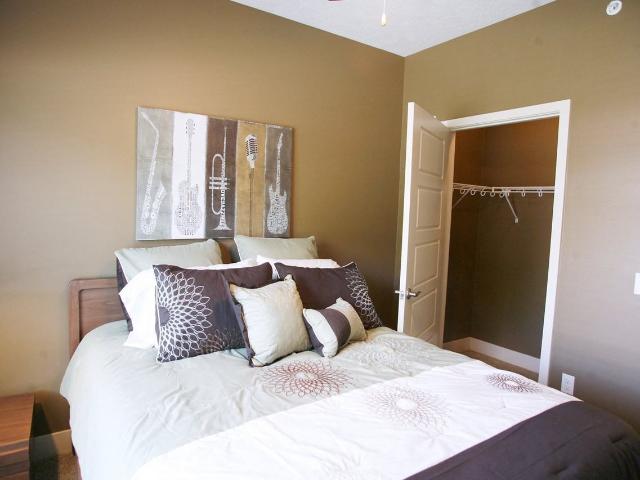 Pacific West Studio Apartment for Rent at 14121 Pierce Plz, Omaha, NE 68144 Montclair Trendwood Parkside and Georgetown