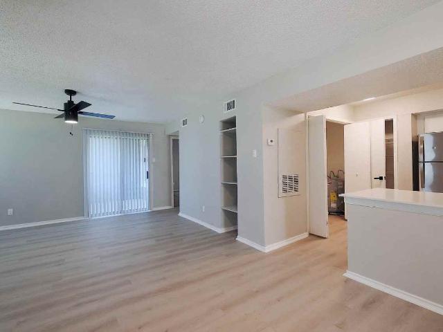 Pacifica 2 Bedroom Apartment for Rent at 7550 S Westmoreland Rd, Dallas, TX 75237