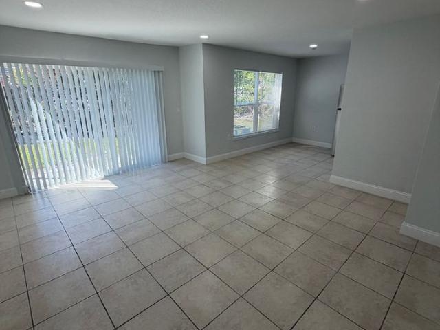 Pacifico Place Apartments 2 Bedroom Apartment for Rent at 5801 Shenandoah Way, Orlando, FL 32807 Engelwood Park