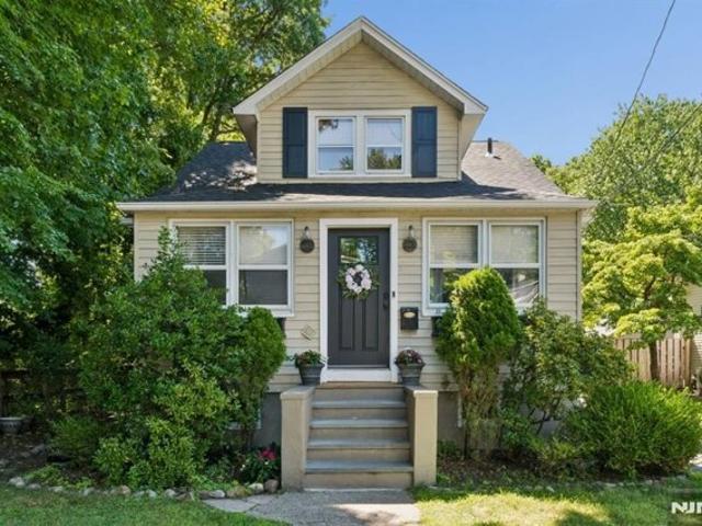 Packard Ave, Wyckoff, Home For Sale