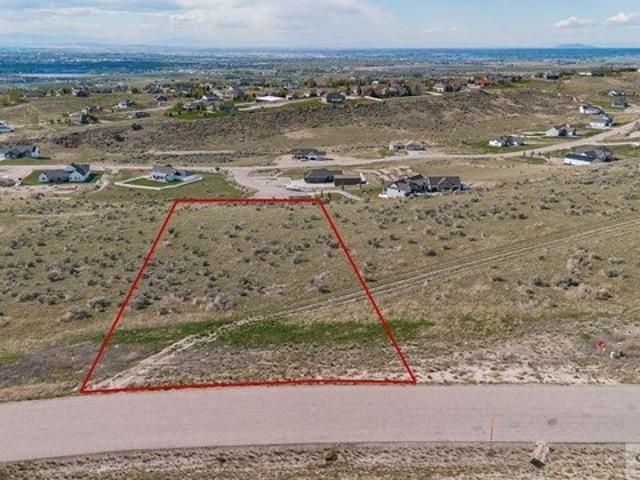 Packbridge Ln, Idaho Falls, ID 83406