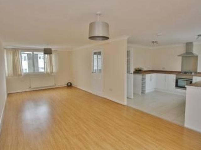 Packenham Road, Brookvale, Basingstoke, RG21