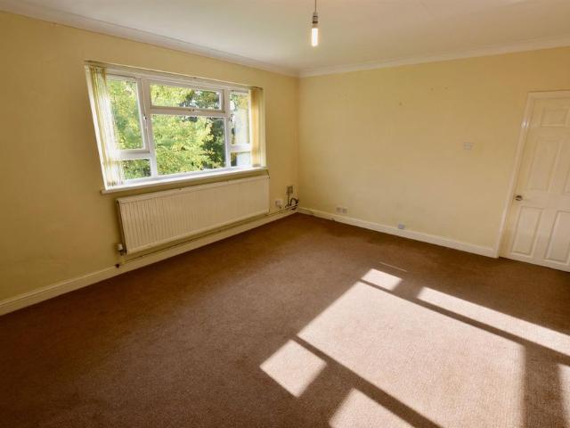Packington Avenue, Allesley Village, Coventry Two Bedroom Top Floor Flat