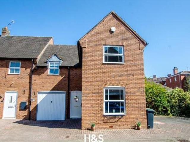 Packmores, Shirley, 3 Bedroom Semi detached