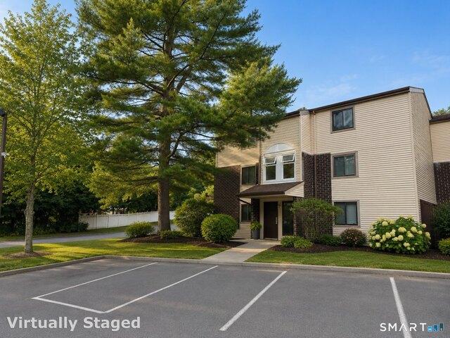 Padanaram Rd Unit H, Danbury, Condo For Sale