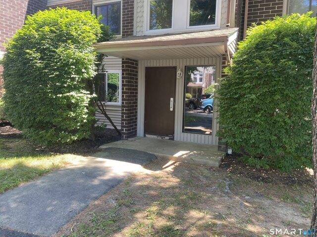 Padanaram Rd Unit J, Danbury, Condo For Sale