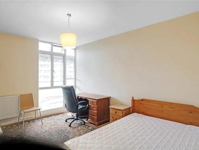 Paddington Amazing 4 Bed Flat