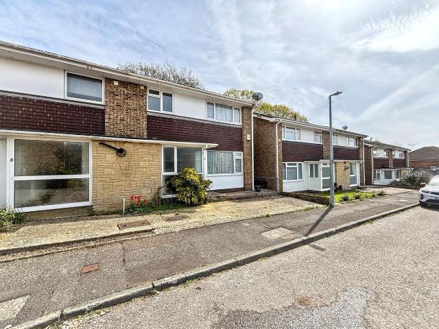 Paddock Close, Bexhill On Sea TN40, 3 bed semi detached house to rent, £1,400 pcm | PrimeLocation