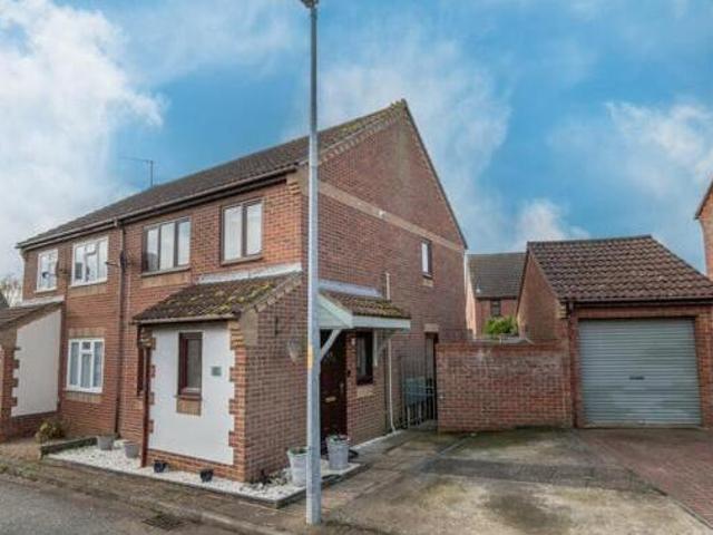 Paddock Close, Fakenham, 3 Bedroom Semi detached