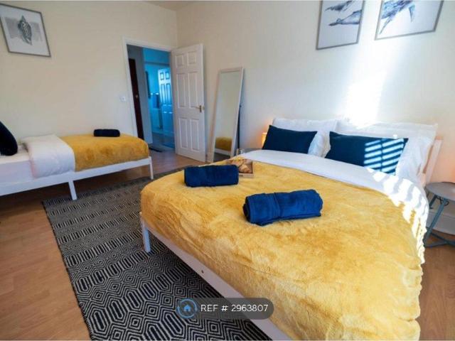 Paddock Court, Great Yarmouth NR30, 1 bed flat to rent, £815 pcm | PrimeLocation