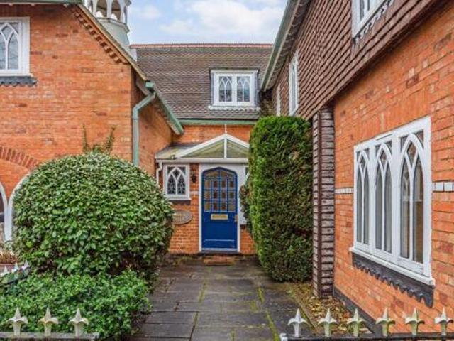 Paddock Place, High Street, 5 Bedroom Semi detached