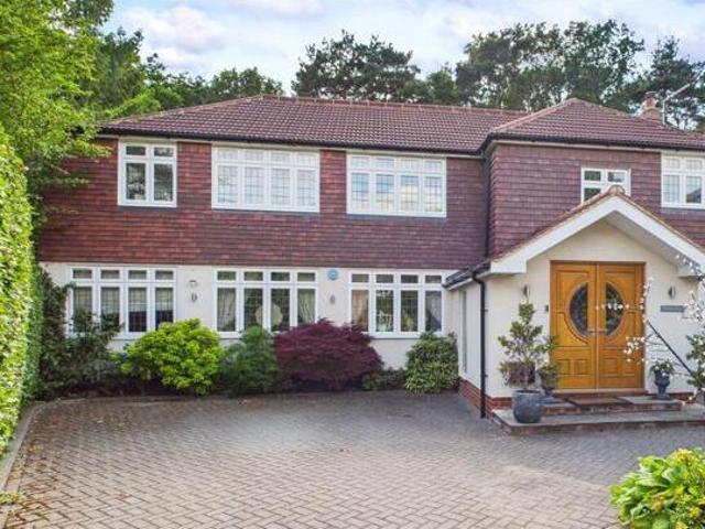 Paddock Way, Woking, 5 Bedroom Detached