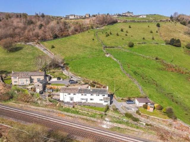 Paddock, West Slaithwaite, 5 Bedroom Detached