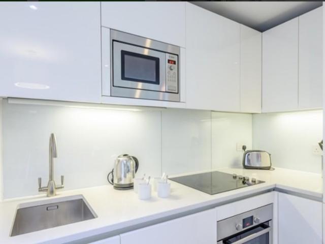 Padington, London 3 bed apartment to rent £7,150 pcm £1,650 pw