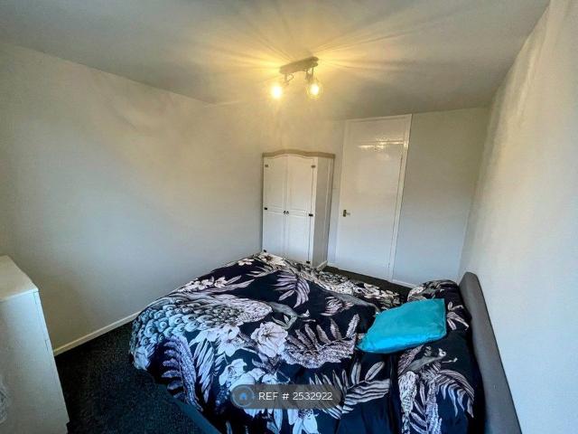 Padmore Court, Leamington Spa CV31, 2 bed flat to rent, £1,150 pcm | PrimeLocation