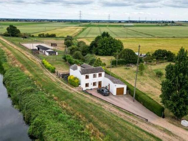 Padnal Bank, Queen Adelaide, Equestrian Facility For