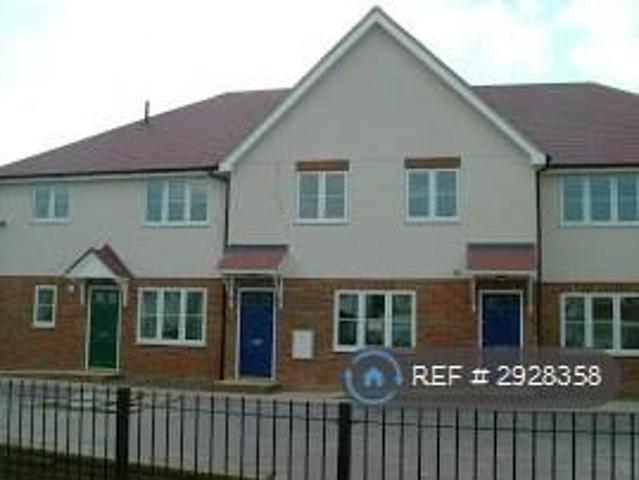 Padora Court, Harrow, HA3 2 bed maisonette to rent £1,950 pcm £450 pw