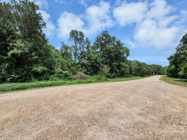 Padre Ct, Needville, TX 77461