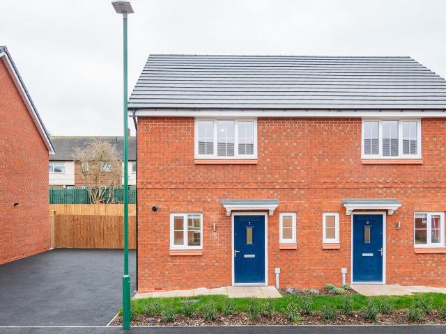 Padstow, Nottingham NG5, 2 bed semi detached house to rent, £1,175 pcm | PrimeLocation