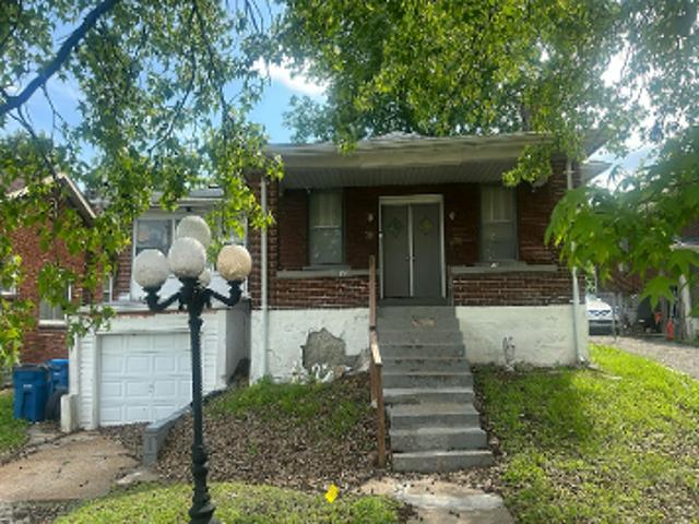 Page Ave
