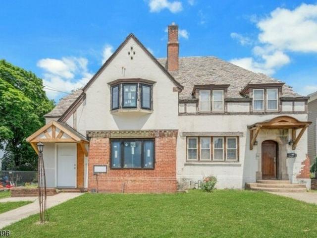 Page Ave, Lyndhurst, Home For Sale
