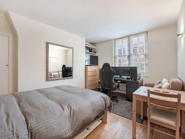 Page Street, London SW1P, Studio to rent, £1,900 pcm | PrimeLocation