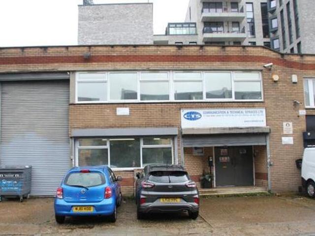 Pages Walk, London, Office For Sale