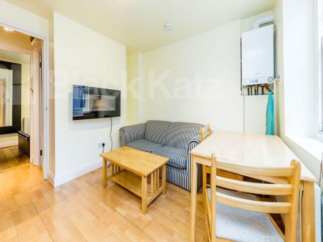 Paget Street, Angel EC1V, 1 bed flat to rent, £1,863 pcm | PrimeLocation