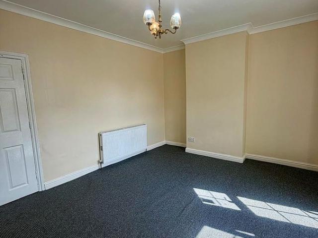 Paget Street, Grangetown, Cardiff CF11, 2 bed flat to rent, £895 pcm | PrimeLocation