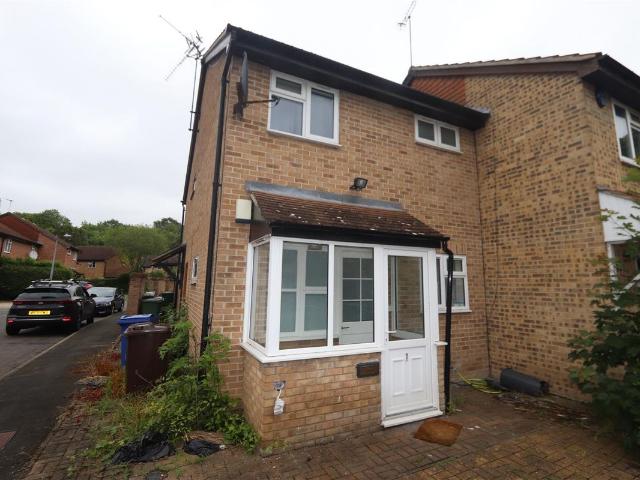 Pagette Way, Badgers Dene RM17, 1 bed terraced house to rent, £1,300 pcm | PrimeLocation