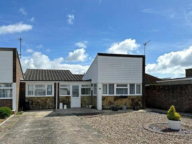 Pagham, Durham Close, Bognor Regis, 3 Bedroom Semi detached