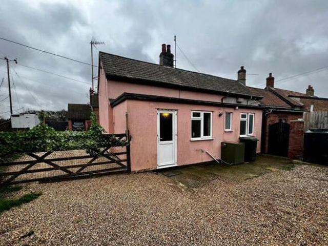 Pains Hill, Little Stonham, 2 Bedroom End