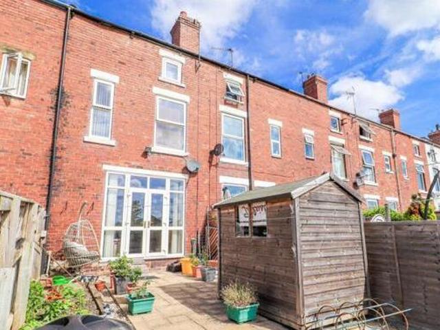 Painthorpe Terrace, Crigglestone, 4 Bedroom Terraced