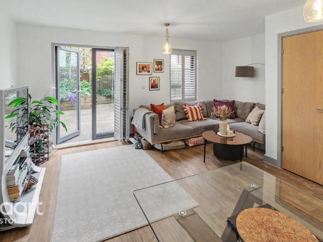 Paintworks, BRISTOL 3 bed end of terrace house to rent £1,995 pcm £460 pw