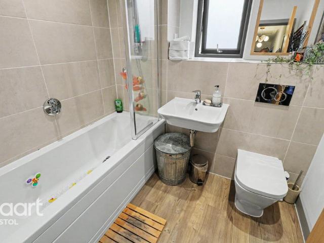 Paintworks, BRISTOL 3 bed end of terrace house to rent £1,995 pcm £460 pw