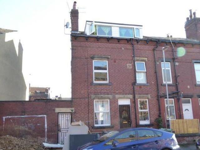 Paisley View, Armley, 3 Bedroom Terraced