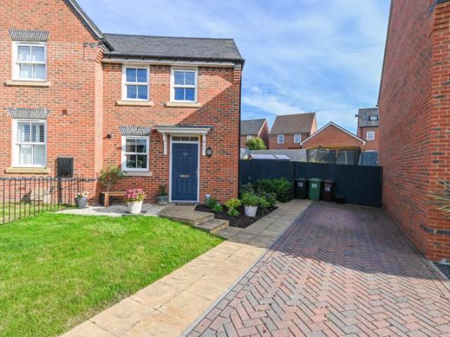 Pakenham Road, Waterlooville PO7, 2 bed semi detached house to rent, £1,500 pcm | PrimeLocation